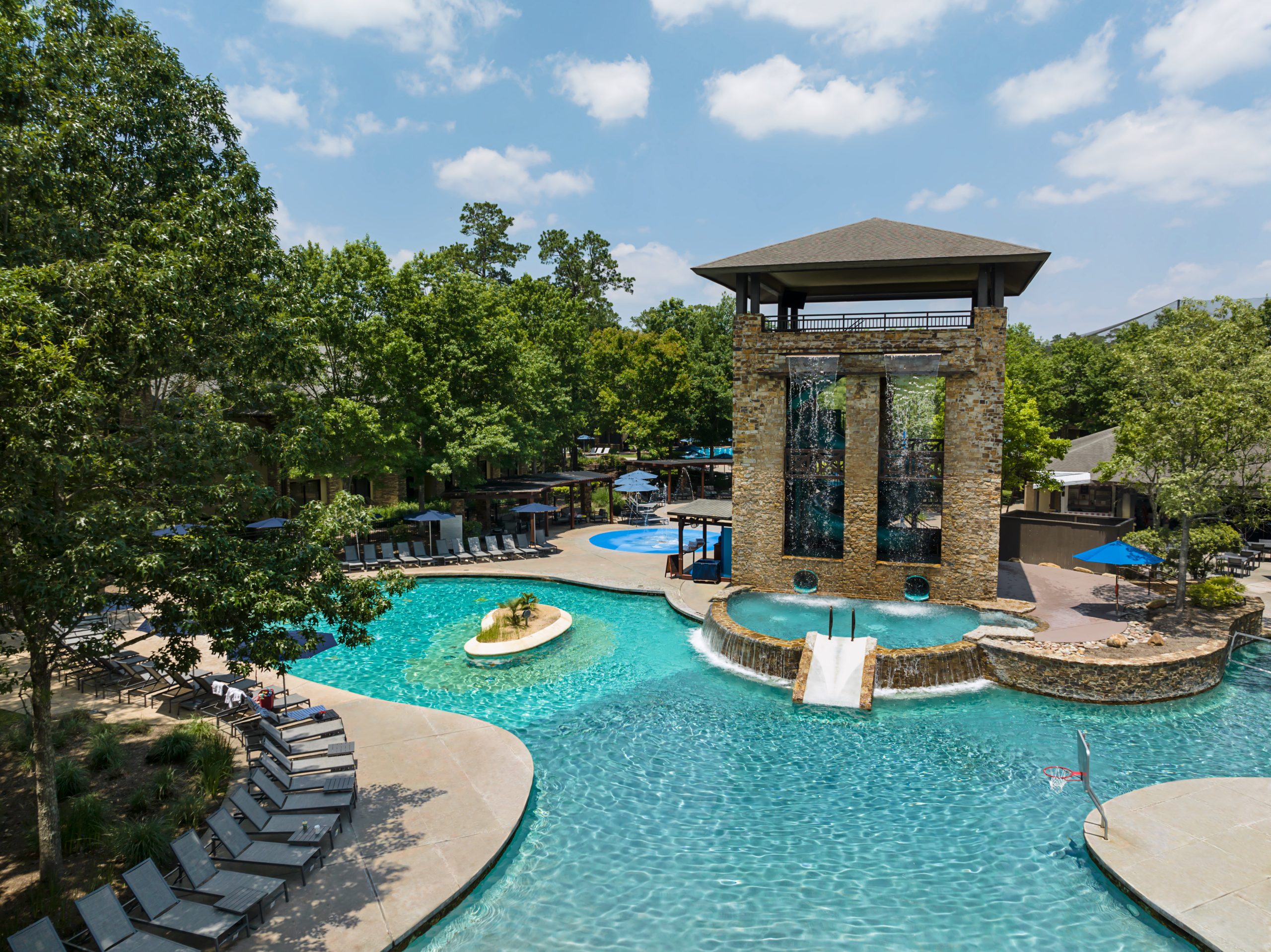 Accommodations - The Woodlands Resort
